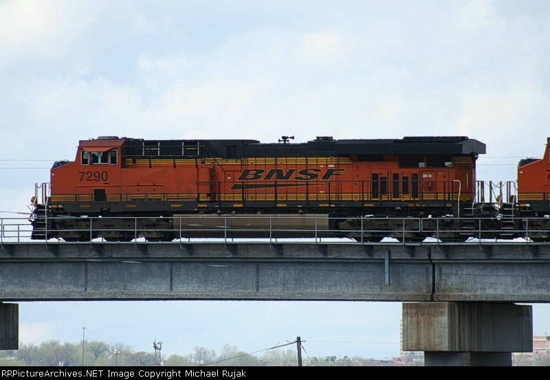 BNSF 7290